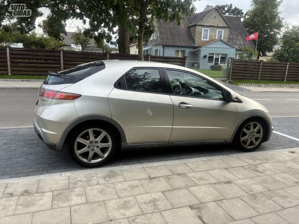 Honda Civic 2006 Panevēža, ar dzinēja tilpumu 2.20 L un nobraukumu 429 tūkst. km par 1500 €, foto 1 vietnē AUTOMOTO.COM.LV