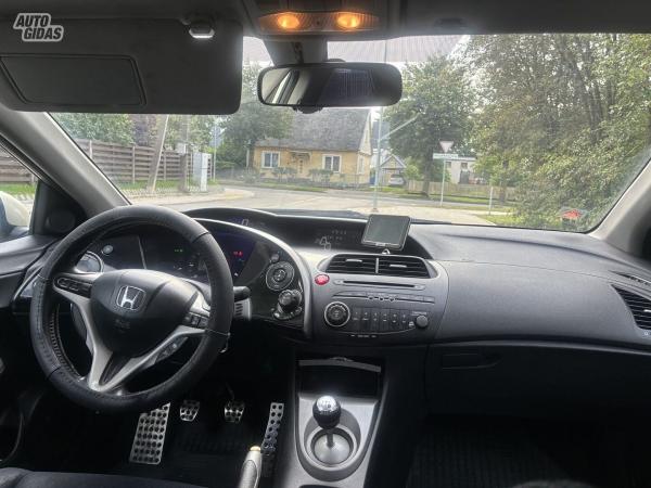 Honda Civic 2006 Panevēža, ar dzinēja tilpumu 2.20 L un nobraukumu 429 tūkst. km par 1500 €, foto 4 vietnē AUTOMOTO.COM.LV