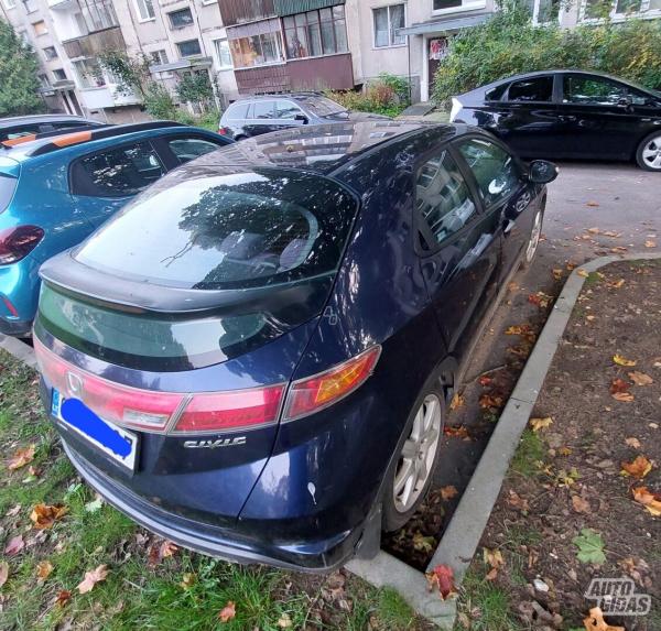 Honda Civic 2006 Viļņa, ar dzinēja tilpumu 1.30 L un nobraukumu 280 tūkst. km par 1500 €, foto 4 vietnē AUTOMOTO.COM.LV