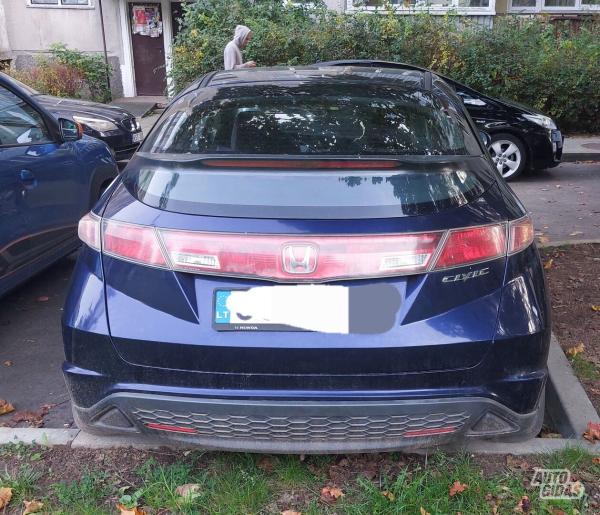 Honda Civic 2006 Viļņa, ar dzinēja tilpumu 1.30 L un nobraukumu 280 tūkst. km par 1500 €, foto 6 vietnē AUTOMOTO.COM.LV