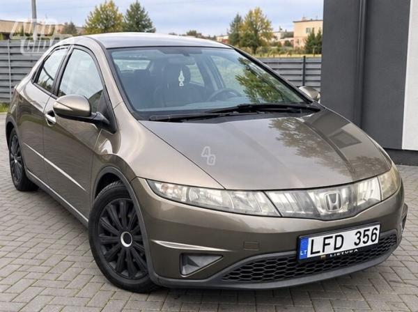 Honda Civic 2006 in Kaunas, with an engine capacity of 2.20 L and mileage of 300 thousand km for 1100 €, photo 5 on AUTOMOTO.COM.LV