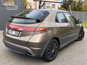 Honda Civic 2006 in Kaunas, with an engine capacity of 2.20 L and mileage of 300 thousand km for 750 €, photo 3 on AUTOMOTO.COM.LV