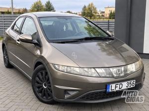 Honda Civic 2006 in Kaunas, with an engine capacity of 2.20 L and mileage of 300 thousand km for 750 €, photo 4 on AUTOMOTO.COM.LV