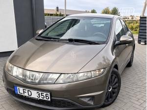 Honda Civic 2006 in Kaunas, with an engine capacity of 2.20 L and mileage of 300 thousand km for 750 €, photo 5 on AUTOMOTO.COM.LV