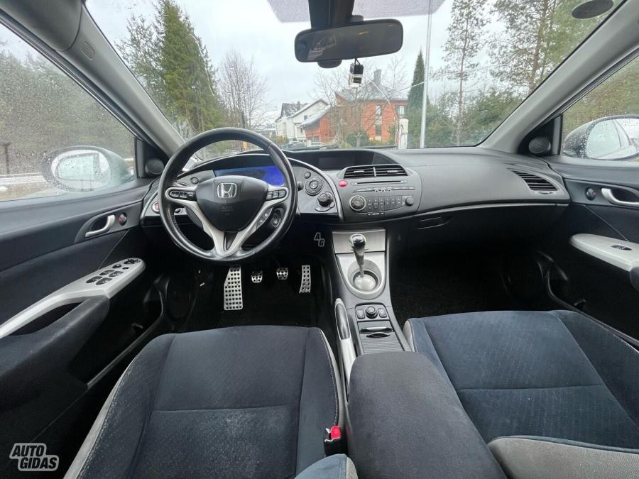 Honda Civic 2007 Viļņa, ar dzinēja tilpumu 1.80 L un nobraukumu 270 tūkst. km par 950 €, foto 5 vietnē AUTOMOTO.COM.LV