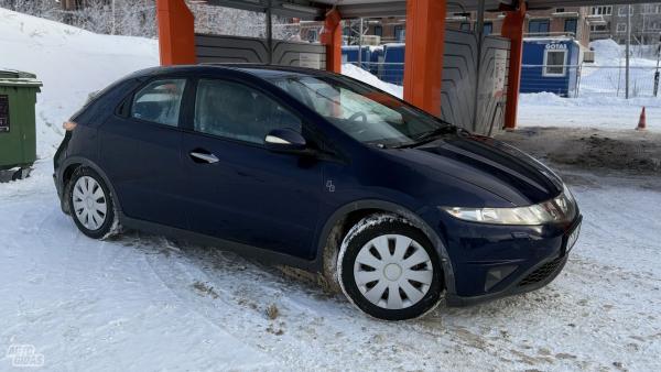 Honda Civic 2007 Viļņa, ar dzinēja tilpumu 1.40 L un nobraukumu 220 tūkst. km par 1150 €, foto 3 vietnē AUTOMOTO.COM.LV