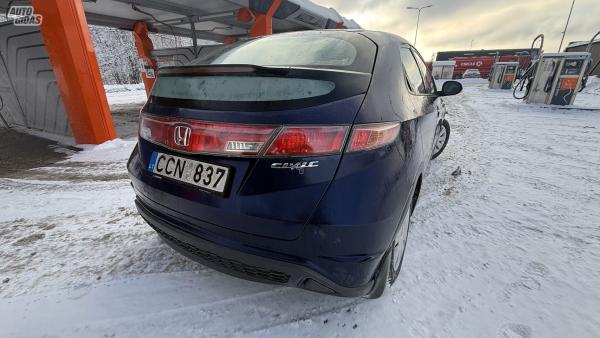 Honda Civic 2007 Viļņa, ar dzinēja tilpumu 1.40 L un nobraukumu 220 tūkst. km par 1150 €, foto 6 vietnē AUTOMOTO.COM.LV