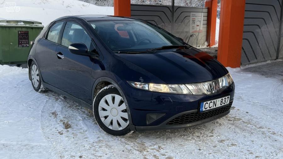 Honda Civic 2007 Viļņa, ar dzinēja tilpumu 1.40 L un nobraukumu 220 tūkst. km par 1100 €, foto 2 vietnē AUTOMOTO.COM.LV