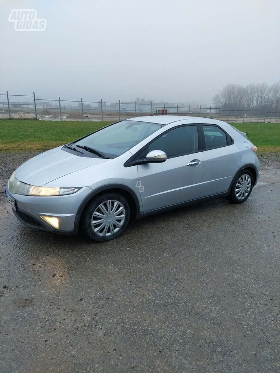 Honda Civic 2007 in Kretinga, with an engine capacity of 2.20 L and mileage of 290 thousand km for 2100 €, photo 1 on AUTOMOTO.COM.LV