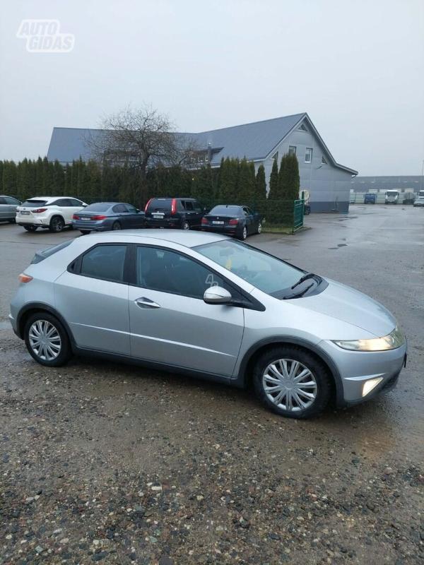 Honda Civic 2007 Kretinga, ar dzinēja tilpumu 2.20 L un nobraukumu 290 tūkst. km par 2100 €, foto 2 vietnē AUTOMOTO.COM.LV