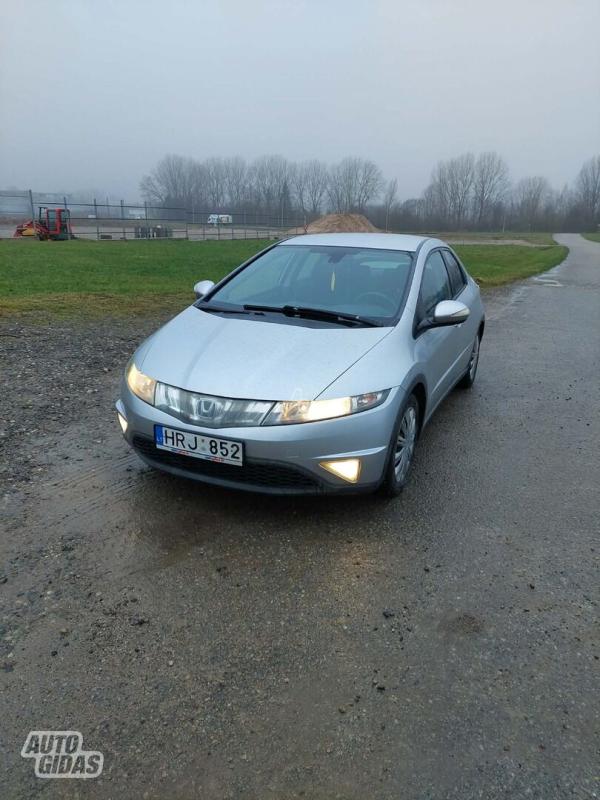 Honda Civic 2007 Kretinga, ar dzinēja tilpumu 2.20 L un nobraukumu 290 tūkst. km par 2100 €, foto 3 vietnē AUTOMOTO.COM.LV