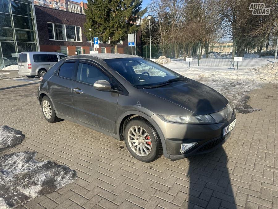 Honda Civic 2007 in Klaipeda, with an engine capacity of 2.20 L and mileage of 330 thousand km for 2150 €, photo 1 on AUTOMOTO.COM.LV