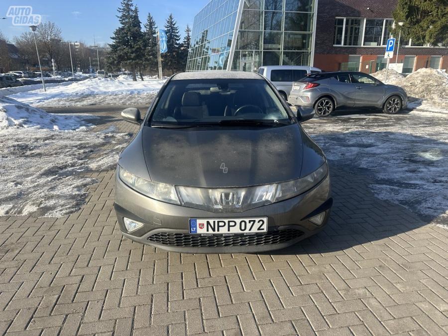 Honda Civic 2007 in Klaipeda, with an engine capacity of 2.20 L and mileage of 330 thousand km for 2150 €, photo 2 on AUTOMOTO.COM.LV