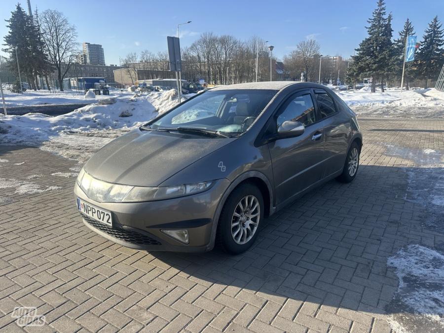 Honda Civic 2007 in Klaipeda, with an engine capacity of 2.20 L and mileage of 330 thousand km for 2150 €, photo 3 on AUTOMOTO.COM.LV