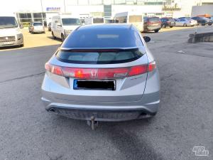 Honda Civic 2007 in Vilnius, with an engine capacity of 1.80 L and mileage of 311 thousand km for 1000 €, photo 5 on AUTOMOTO.COM.LV