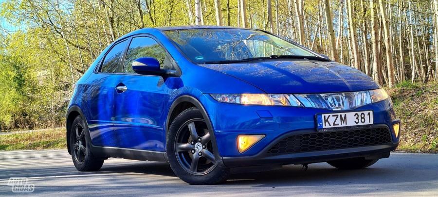 Honda Civic 2007 in Vilnius, with an engine capacity of 2.20 L and mileage of 310 thousand km for 2000 €, photo 1 on AUTOMOTO.COM.LV