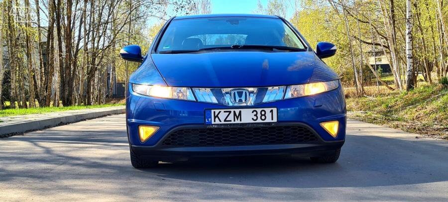 Honda Civic 2007 in Vilnius, with an engine capacity of 2.20 L and mileage of 310 thousand km for 2000 €, photo 8 on AUTOMOTO.COM.LV