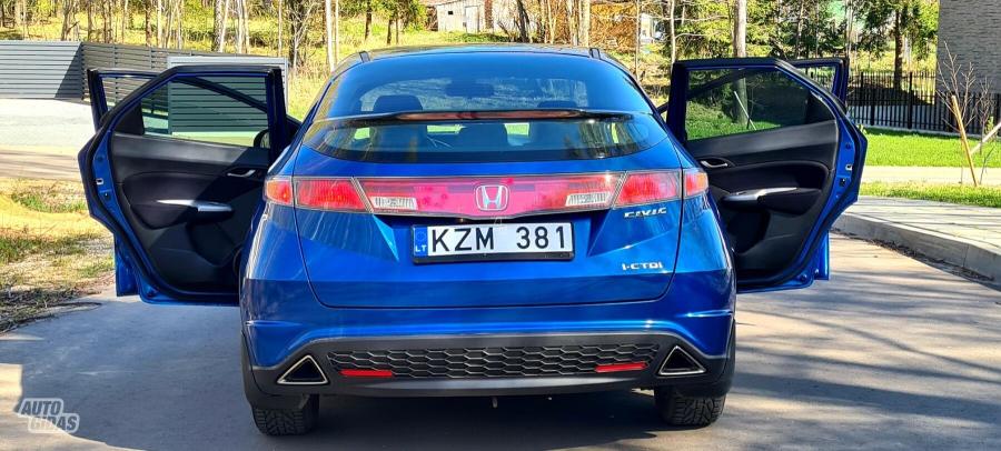 Honda Civic 2007 in Vilnius, with an engine capacity of 2.20 L and mileage of 310 thousand km for 2000 €, photo 19 on AUTOMOTO.COM.LV