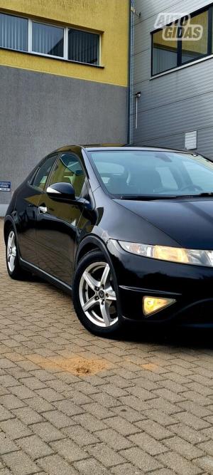 Honda Civic 2007 in Vilnius, with an engine capacity of 2.20 L and mileage of 287 thousand km for 1850 €, photo 10 on AUTOMOTO.COM.LV