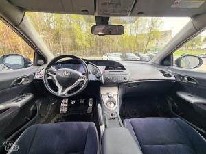 Honda Civic 2007 in Vilnius, with an engine capacity of 2.20 L and mileage of 287 thousand km for 1850 €, photo 29 on AUTOMOTO.COM.LV