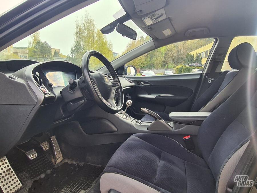 Honda Civic 2007 in Vilnius, with an engine capacity of 2.20 L and mileage of 287 thousand km for 1850 €, photo 30 on AUTOMOTO.COM.LV