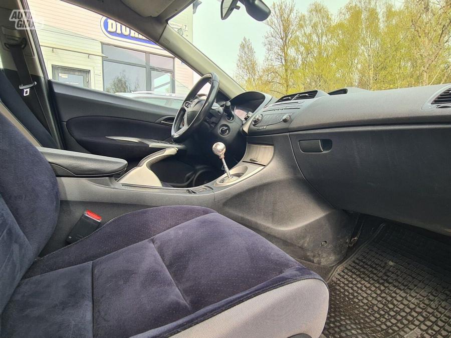 Honda Civic 2007 in Vilnius, with an engine capacity of 2.20 L and mileage of 287 thousand km for 1850 €, photo 31 on AUTOMOTO.COM.LV