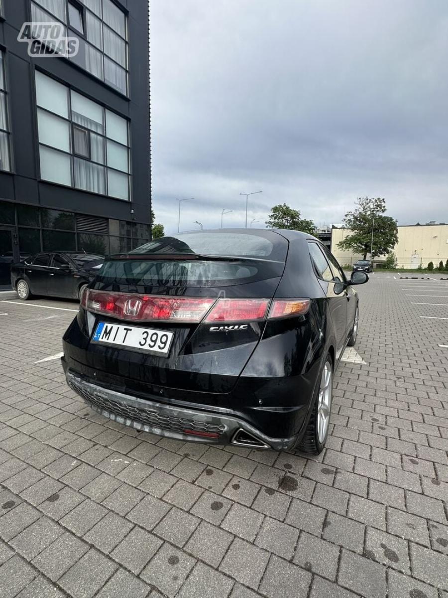 Honda Civic 2007 in Kaunas, with an engine capacity of 2.20 L and mileage of 330 thousand km for 950 €, photo 1 on AUTOMOTO.COM.LV