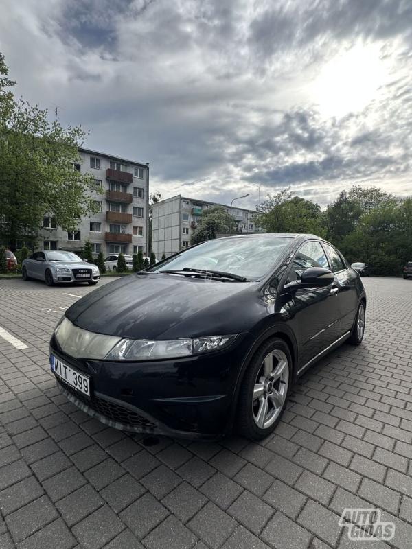 Honda Civic 2007 Kauņa, ar dzinēja tilpumu 2.20 L un nobraukumu 330 tūkst. km par 950 €, foto 4 vietnē AUTOMOTO.COM.LV