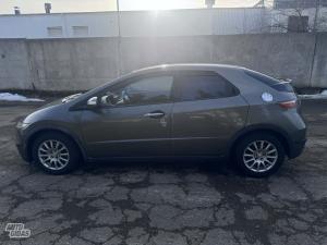 Honda Civic 2007 in Klaipeda, with an engine capacity of 2.20 L and mileage of 210 thousand km for 1850 €, photo 7 on AUTOMOTO.COM.LV