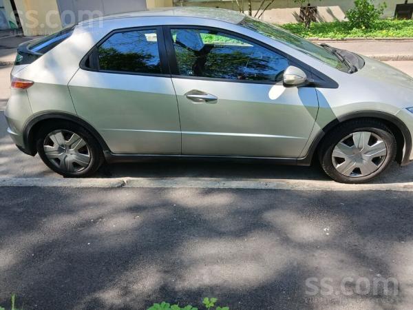 Honda Civic 2007 in Riga, with an engine capacity of 1.80 L and mileage of 0 thousand km for 3600 €, photo 3 on AUTOMOTO.COM.LV
