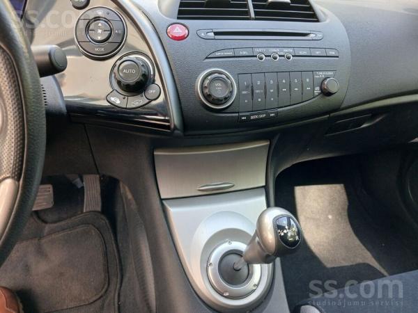 Honda Civic 2007 in Riga, with an engine capacity of 1.80 L and mileage of 0 thousand km for 3600 €, photo 9 on AUTOMOTO.COM.LV