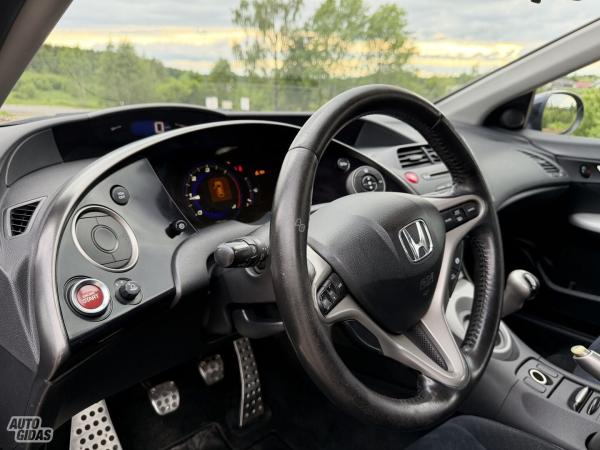 Honda Civic 2007 in Vilnius, with an engine capacity of 2.20 L and mileage of 360 thousand km for 1750 €, photo 9 on AUTOMOTO.COM.LV