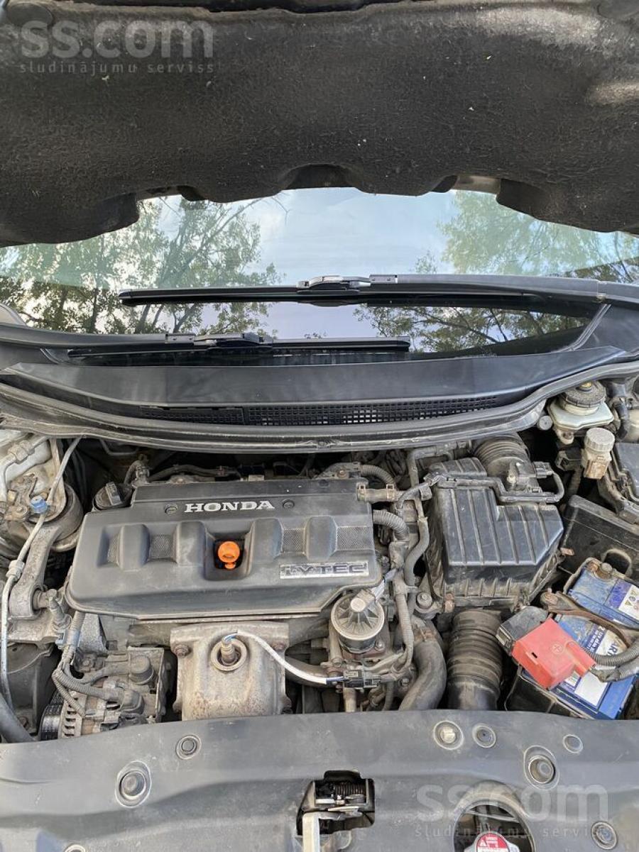 Honda Civic 2007 in Riga, with an engine capacity of 1.80 L and mileage of 210 thousand km for 2000 €, photo 16 on AUTOMOTO.COM.LV