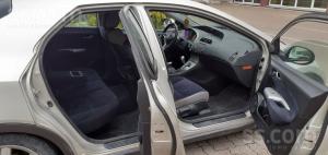 Honda Civic 2007 Rīga, ar dzinēja tilpumu 1.80 L un nobraukumu 293 tūkst. km par 1445 €, foto 5 vietnē AUTOMOTO.COM.LV