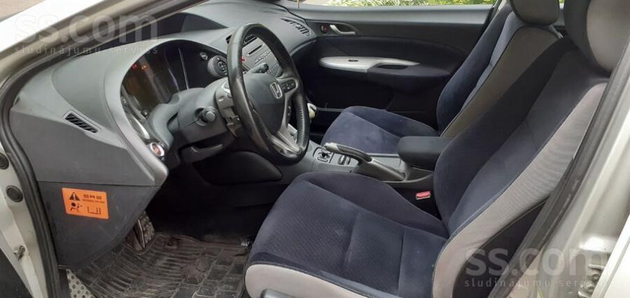 Honda Civic 2007 Rīga, ar dzinēja tilpumu 1.80 L un nobraukumu 293 tūkst. km par 1445 €, foto 12 vietnē AUTOMOTO.COM.LV