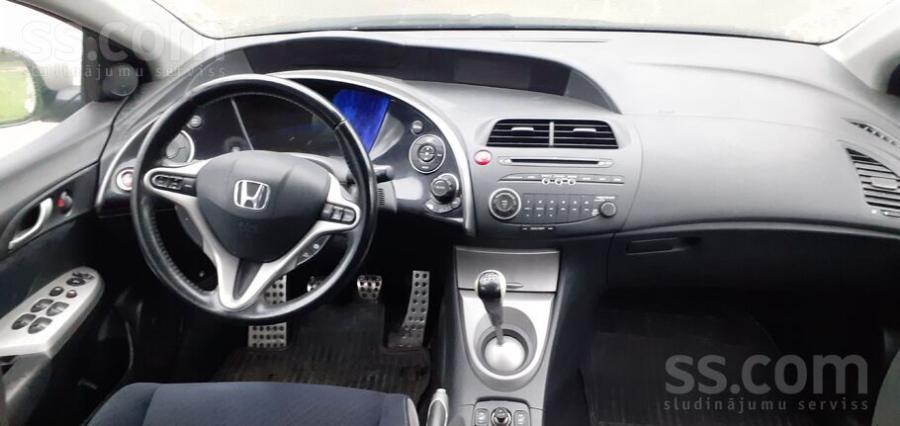 Honda Civic 2007 Rīga, ar dzinēja tilpumu 1.80 L un nobraukumu 293 tūkst. km par 1445 €, foto 16 vietnē AUTOMOTO.COM.LV