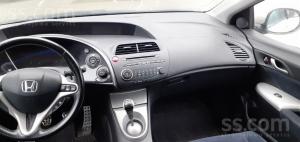 Honda Civic 2007 Rīga, ar dzinēja tilpumu 1.80 L un nobraukumu 293 tūkst. km par 1445 €, foto 17 vietnē AUTOMOTO.COM.LV