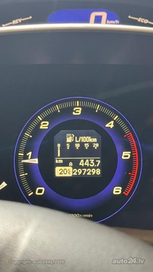 Honda Civic 2007 in Preili, with an engine capacity of 2.20 L and mileage of 297 thousand km for 800 €, photo 4 on AUTOMOTO.COM.LV