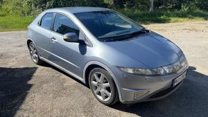 Honda Civic 2007 Tallina, ar dzinēja tilpumu 1.80 L un nobraukumu 327 tūkst. km par 2000 €, foto 3 vietnē AUTOMOTO.COM.LV