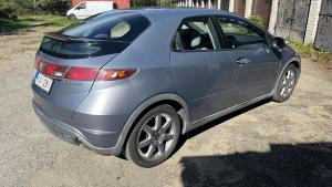 Honda Civic 2007 Tallina, ar dzinēja tilpumu 1.80 L un nobraukumu 327 tūkst. km par 2000 €, foto 4 vietnē AUTOMOTO.COM.LV