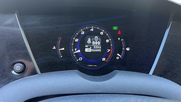 Honda Civic 2007 in Tallinn, with an engine capacity of 1.80 L and mileage of 327 thousand km for 2000 €, photo 6 on AUTOMOTO.COM.LV