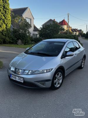 Honda Civic 2007 in Siauliai, with an engine capacity of 2.20 L and mileage of 400 thousand km for 1650 €, photo  on AUTOMOTO.COM.LV