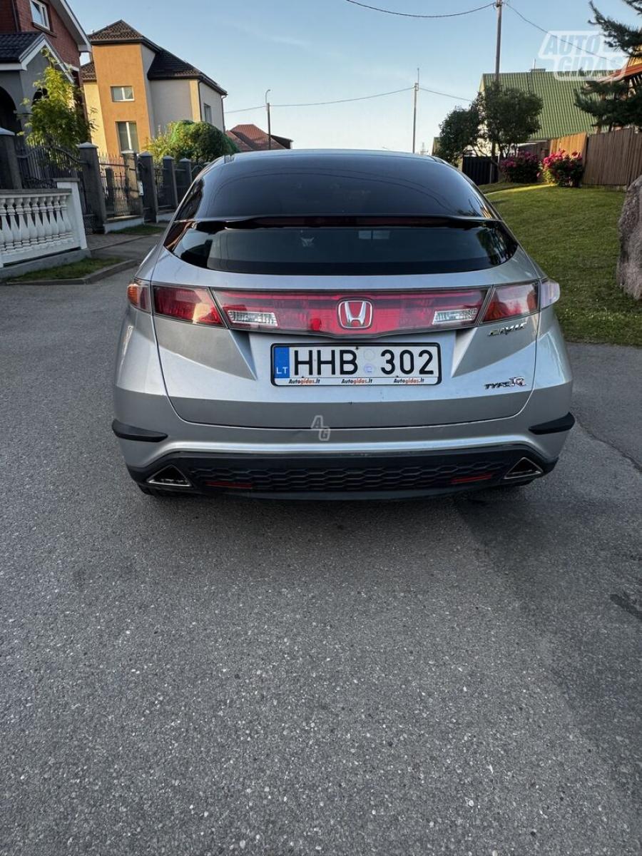 Honda Civic 2007 in Siauliai, with an engine capacity of 2.20 L and mileage of 400 thousand km for 1650 €, photo 6 on AUTOMOTO.COM.LV