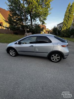 Honda Civic 2007 in Siauliai, with an engine capacity of 2.20 L and mileage of 400 thousand km for 1650 €, photo 8 on AUTOMOTO.COM.LV