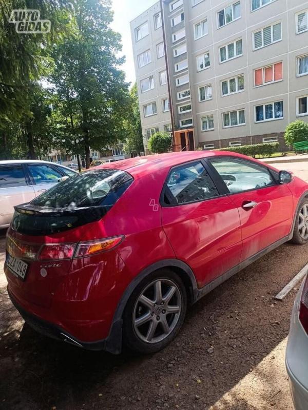 Honda Civic 2007 in Siauliai, with an engine capacity of 1.80 L and mileage of 238 thousand km for 800 €, photo 4 on AUTOMOTO.COM.LV