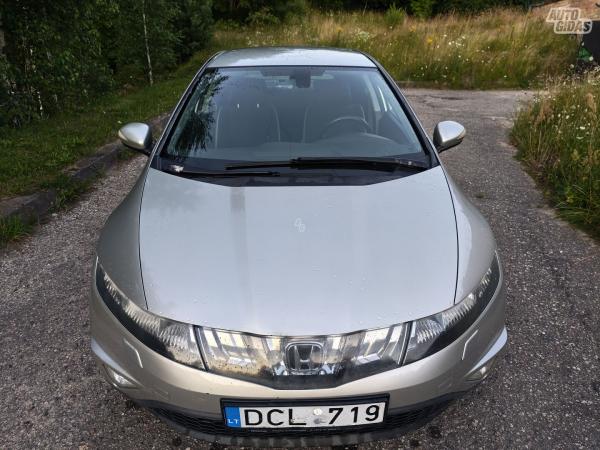 Honda Civic 2007 Viļņa, ar dzinēja tilpumu 1.80 L un nobraukumu 187 tūkst. km par 770 €, foto 2 vietnē AUTOMOTO.COM.LV
