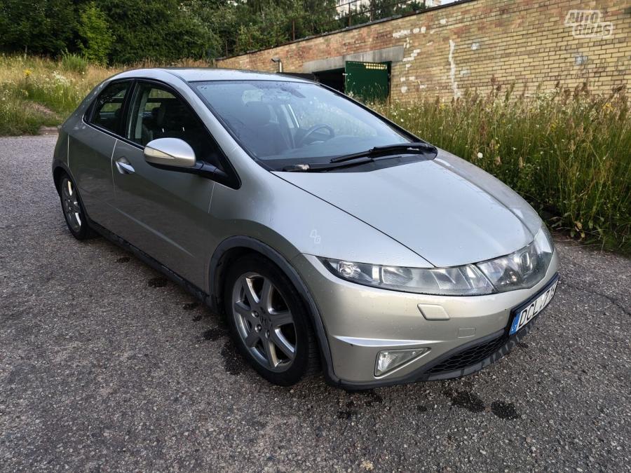 Honda Civic 2007 Viļņa, ar dzinēja tilpumu 1.80 L un nobraukumu 187 tūkst. km par 770 €, foto 4 vietnē AUTOMOTO.COM.LV