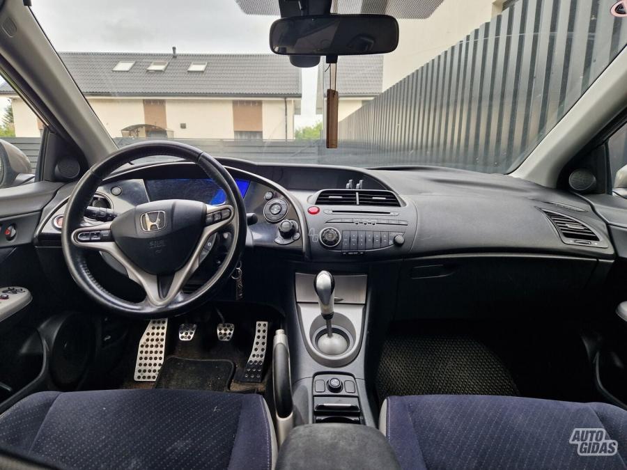 Honda Civic 2007 Klaipėda, ar dzinēja tilpumu 2.20 L un nobraukumu 227 tūkst. km par 800 €, foto 6 vietnē AUTOMOTO.COM.LV