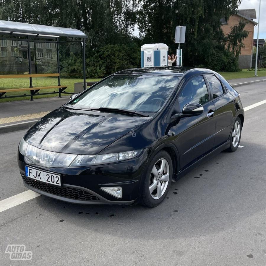 Honda Civic 2007 Šauļi, ar dzinēja tilpumu 1.80 L un nobraukumu 140 tūkst. km par 1599 €, foto 1 vietnē AUTOMOTO.COM.LV
