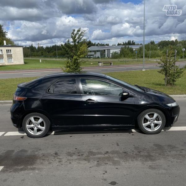 Honda Civic 2007 Šauļi, ar dzinēja tilpumu 1.80 L un nobraukumu 140 tūkst. km par 1599 €, foto 6 vietnē AUTOMOTO.COM.LV